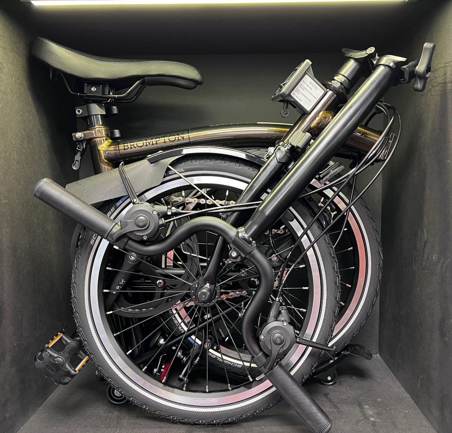 Brompton Explore Black Lacquer mittlerer Lenker Mod.24 Faltrad