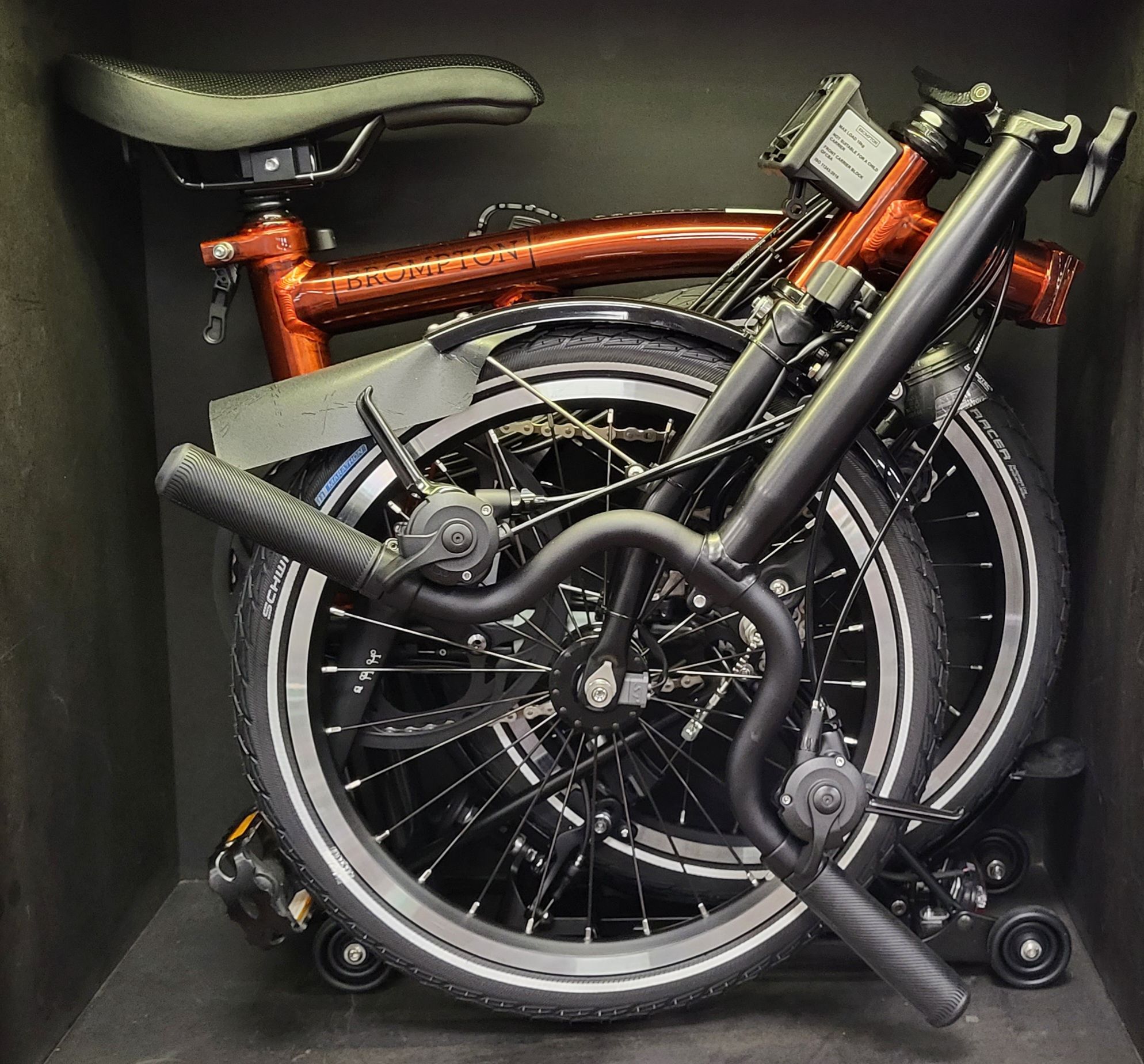 Brompton Explore Flame Lacquer Mittlerer Lenker Faltrad