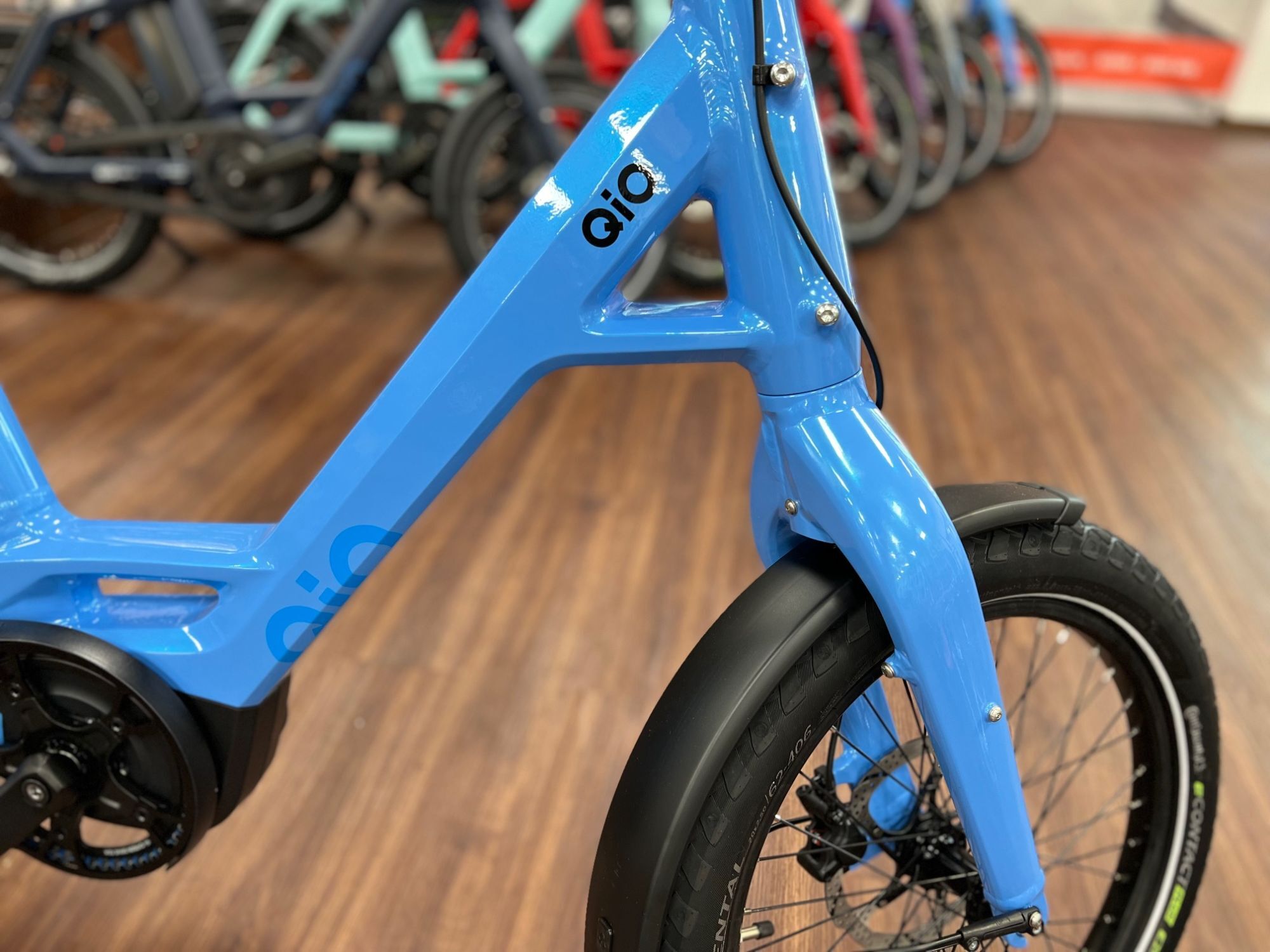 QiO EINS+P5 (180kg)Ice Blue Blau Mod.25 Kompaktrad, Pedelec Marine-Sales